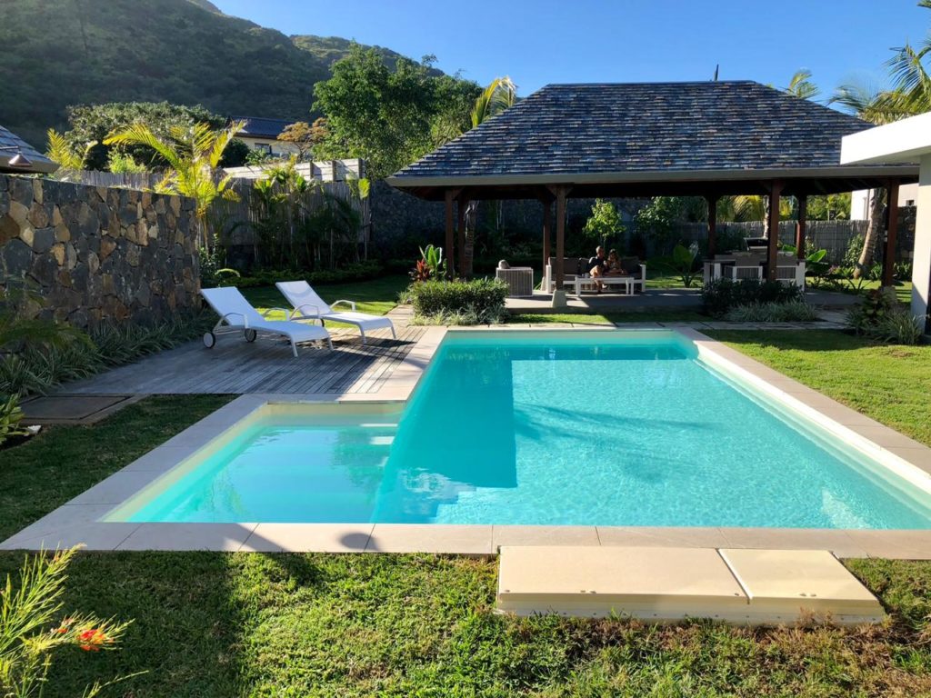Beautiful modern villa in a secure residence - Westimmo